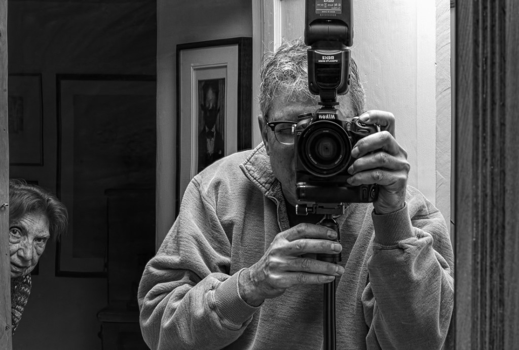 Tony Luciani ha retratado a su madre de 91 años en el libro “Mamma in ...